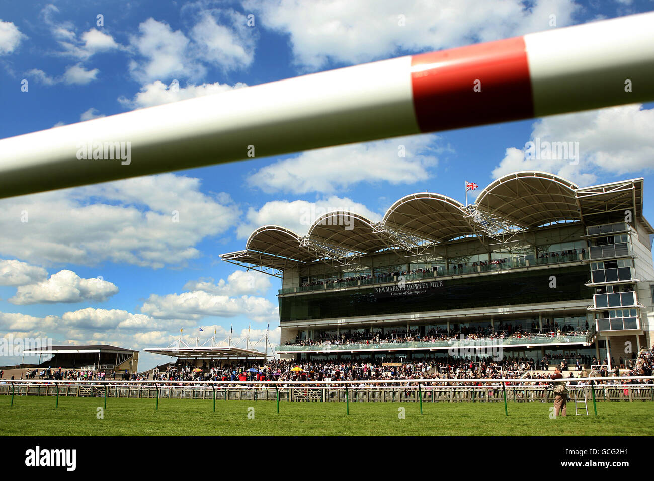 Newmarket racecourse general hi-res stock photography and images - Alamy