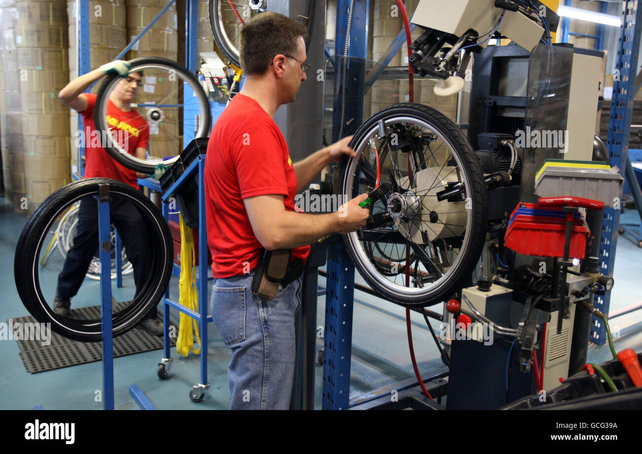 London Cycle Hire Scheme preparations Stock Photo - Alamy