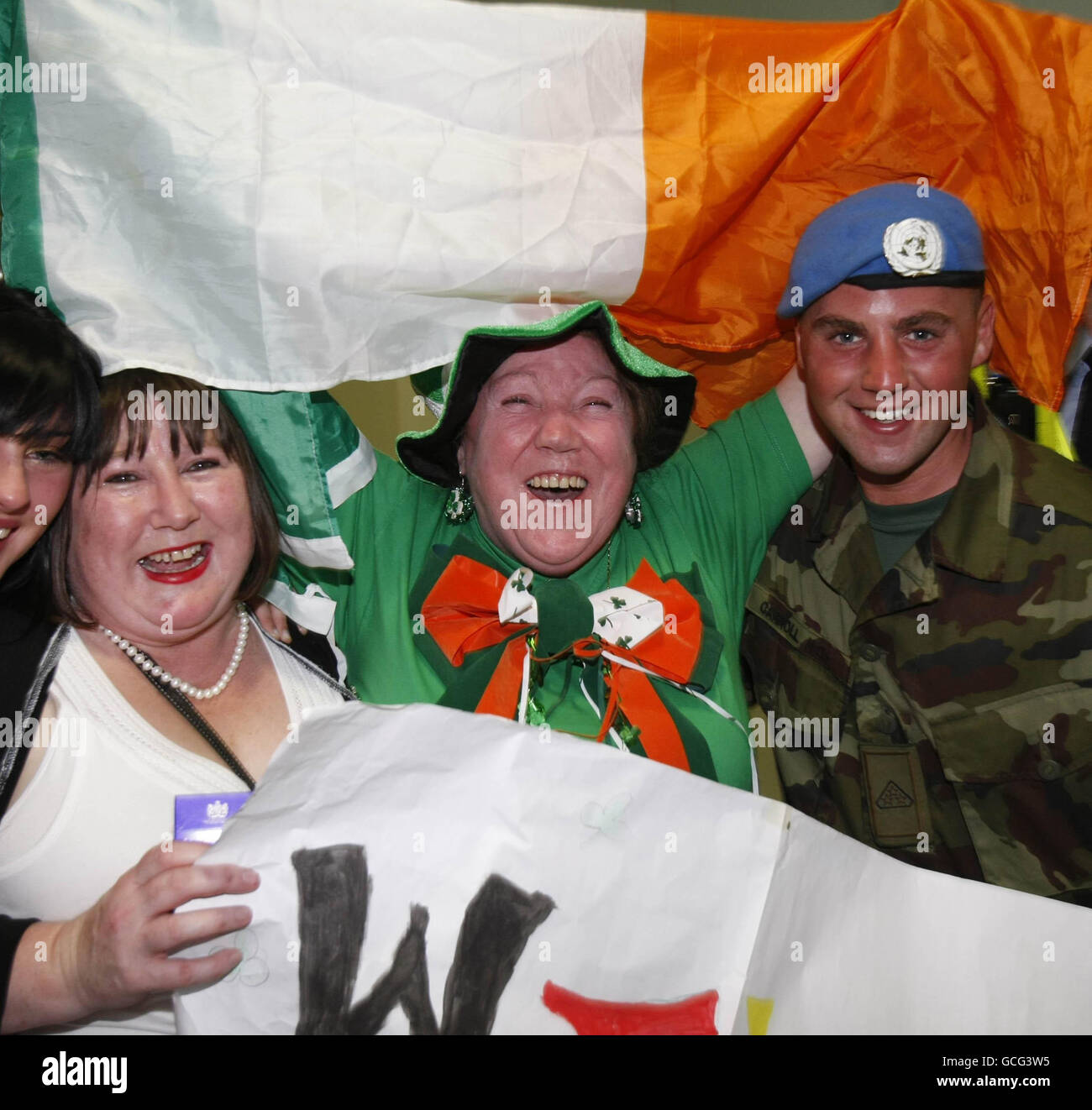 Irish peacekeeping troops return from Chad Stock Photo - Alamy