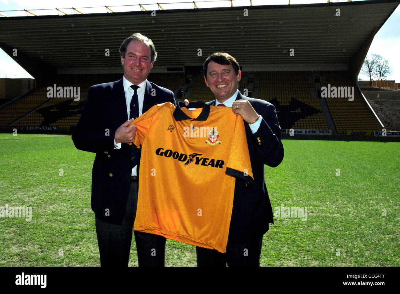 Wolverhampton wanderers manager graham taylor hi-res stock photography ...