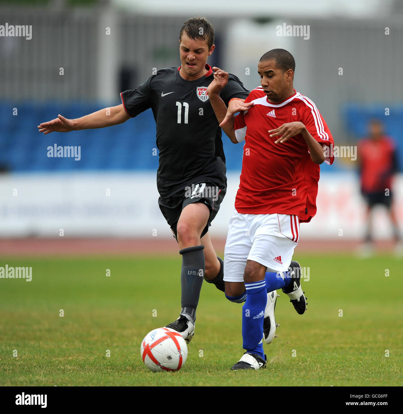 Great Britain's Martin Sinclair and USA's Tyler Bennett Football Bronze ...