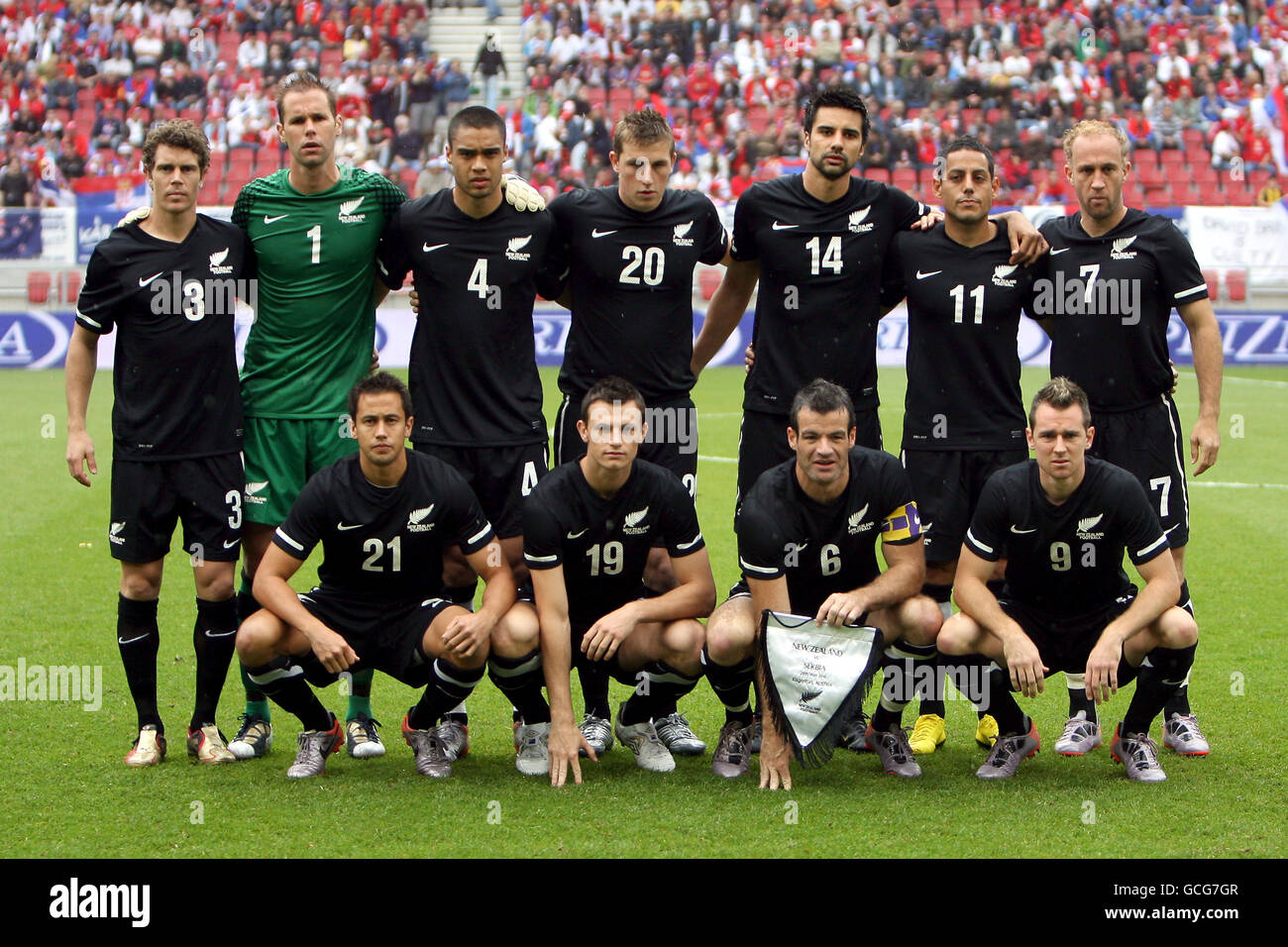 Football teamgroup wc2010nzealand hi-res stock photography and images ...