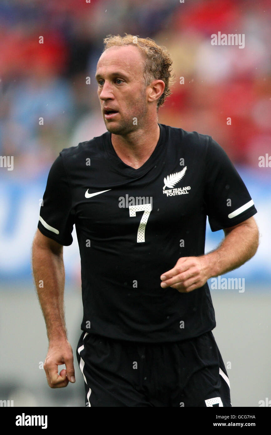 Simon elliott hi-res stock photography and images - Alamy