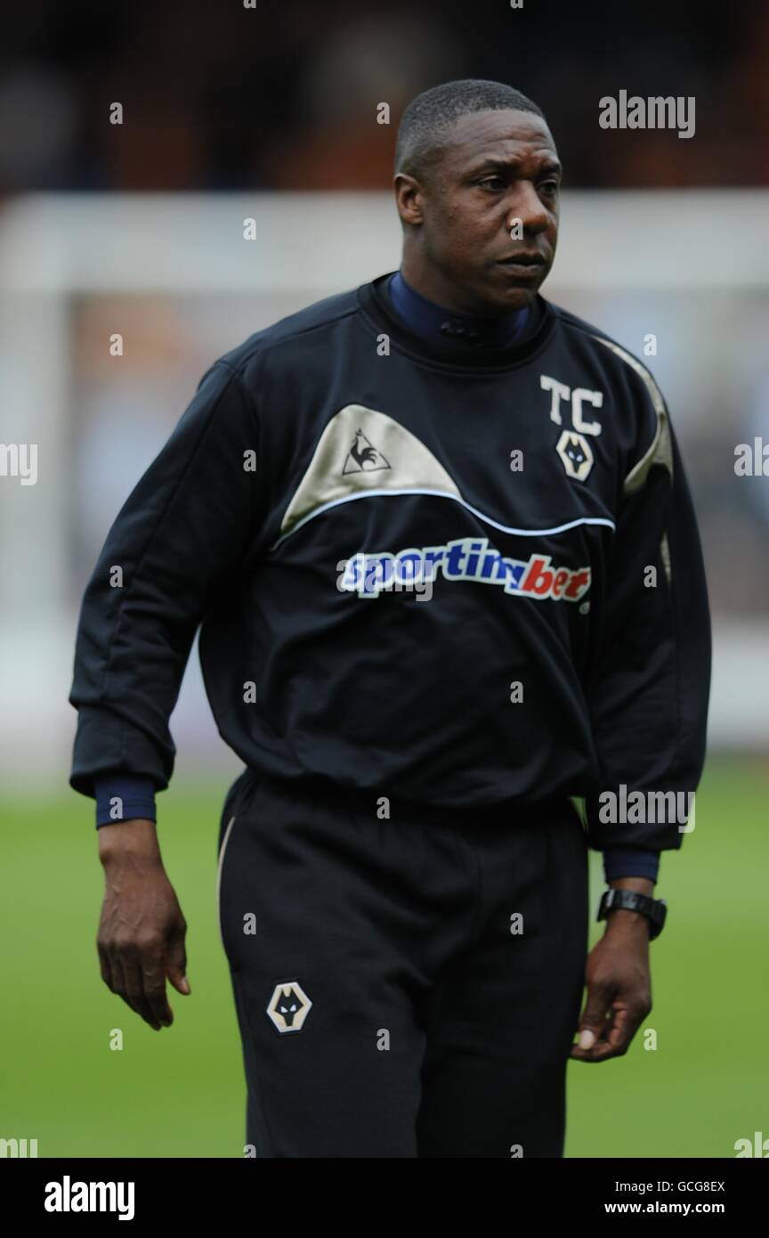 Wolverhampton wanderers assistant manager hi-res stock photography and ...