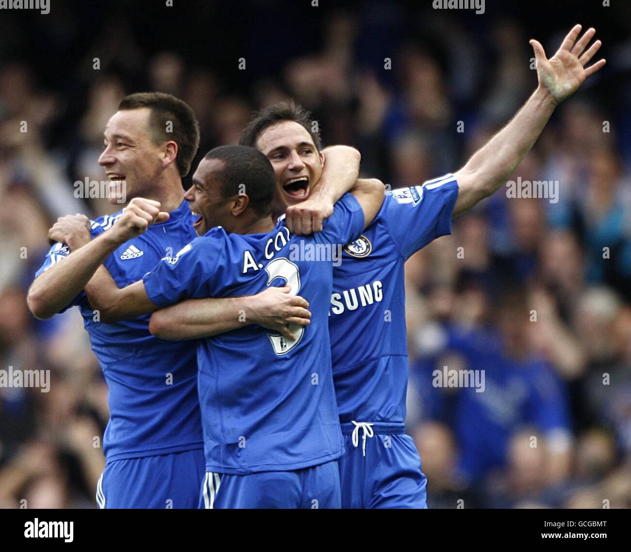 Ashley cole centre hi-res stock photography and images - Alamy