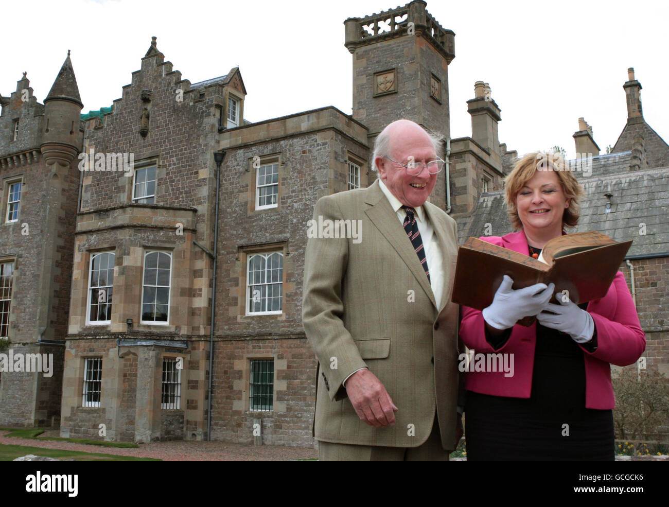 Scotland abbotsford half length mid top smiling mangis hi-res stock ...