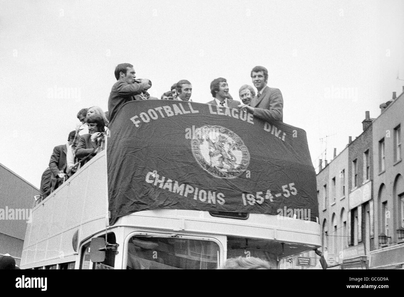 English first division trophy hi-res stock photography and images - Alamy