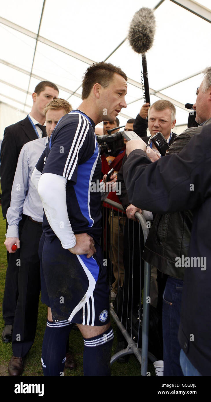 Soccer - Chelsea Media Day - Cobham Training Ground Stock Photo - Alamy
