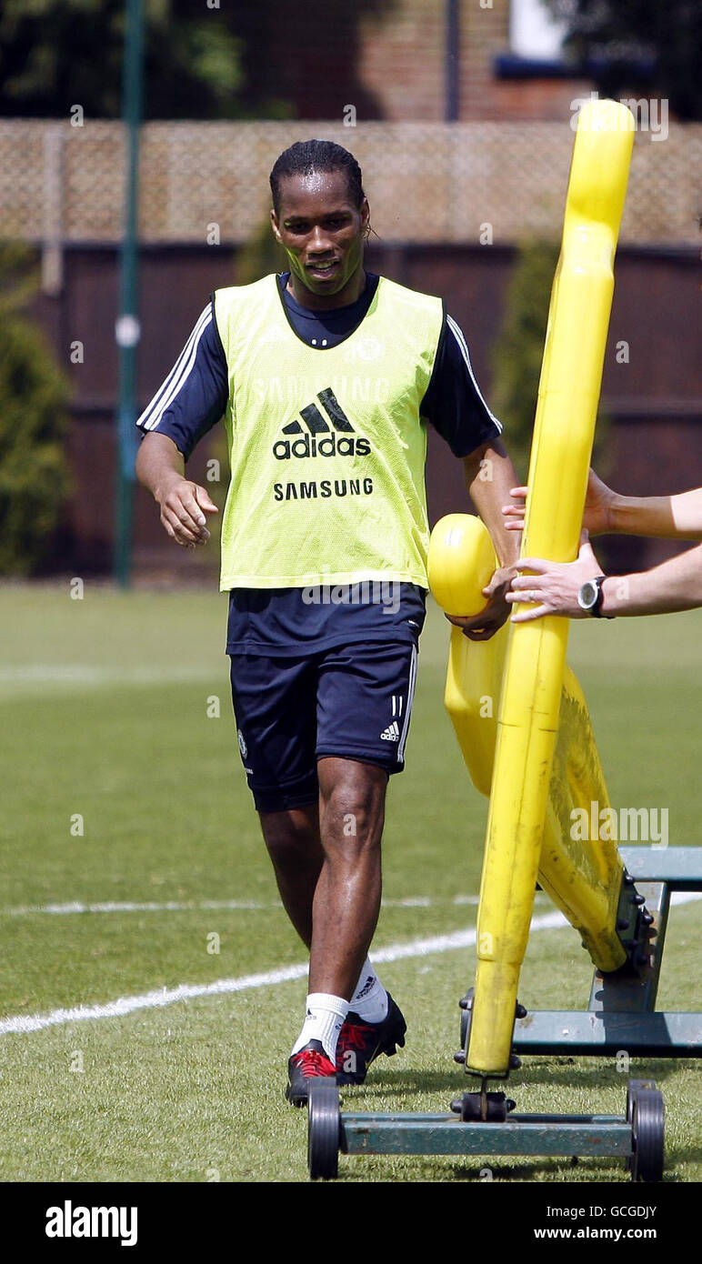 Soccer - Chelsea Media Day - Cobham Training Ground Stock Photo - Alamy