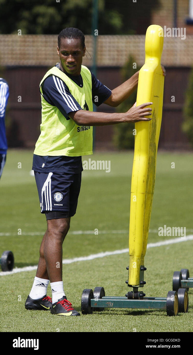 Soccer - Chelsea Media Day - Cobham Training Ground Stock Photo - Alamy