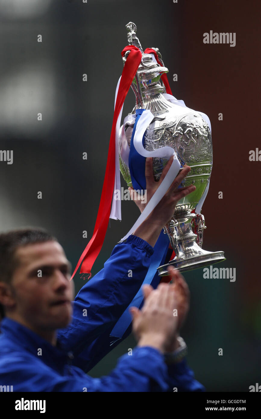 Scottish premier league trophy hi-res stock photography and images - Alamy
