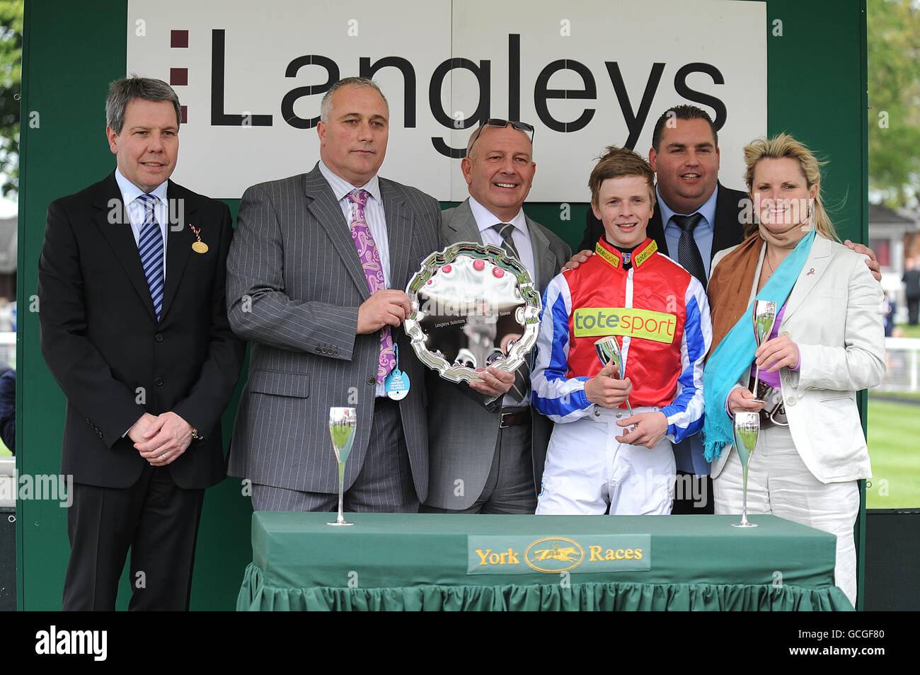 Jockey David Probert (3rd left) and trainer Miss Gay Kelleway (right ...