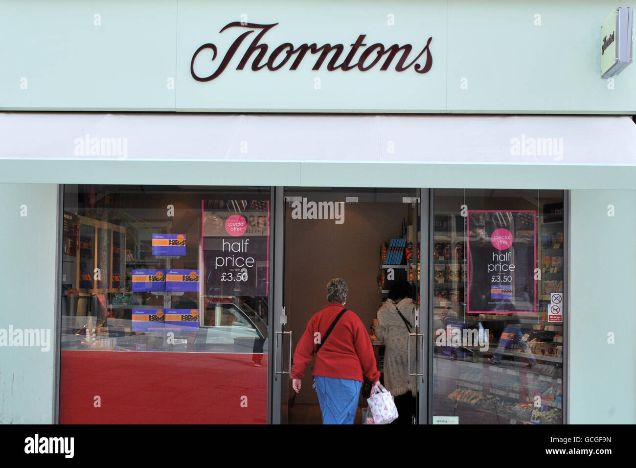 Frontage signage sign lewpics hi-res stock photography and images - Alamy