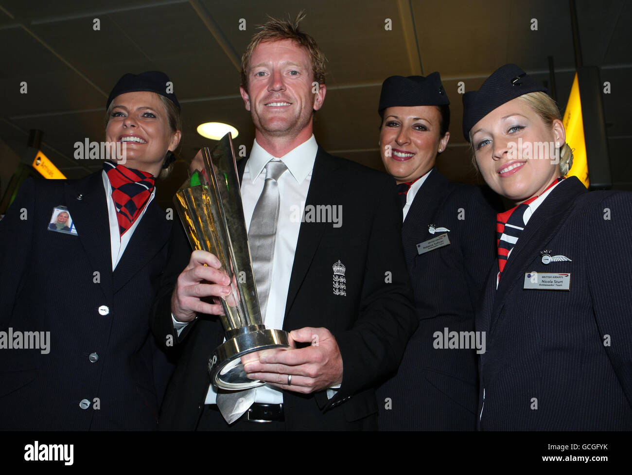 Cricket - England Team Arrive Home - Gatwick Airport Stock Photo - Alamy