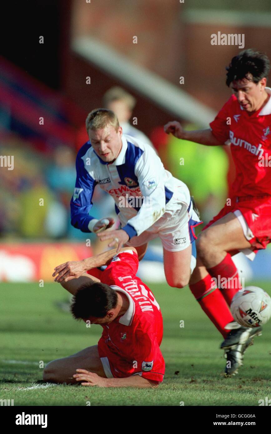 L-R: LUC NIJHOLT, SWINDON TOWN. DAVID BATTY, BLACKBURN ROVERS. LAWRIE ...