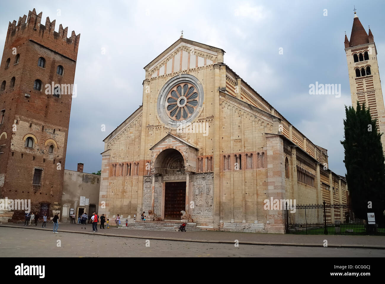 Verona, Italy. the church of San Zeno Stock Photo - Alamy