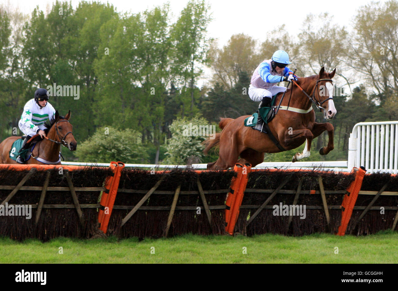 Horse Racing - Towcester Racecourse Stock Photo - Alamy