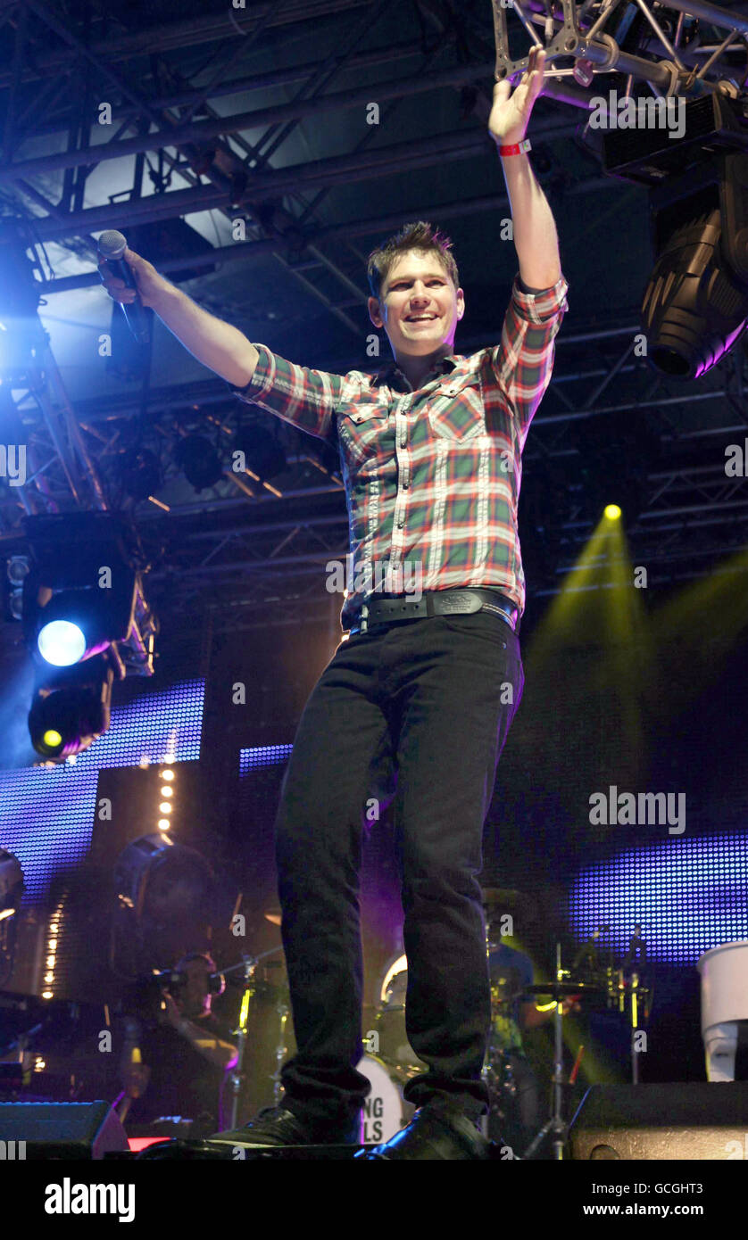 Roy Stride of Scouting For Girls performing on the Main Stage at the ...