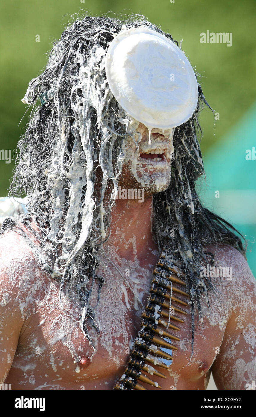 Custard pie in the face hi-res stock photography and images - Alamy