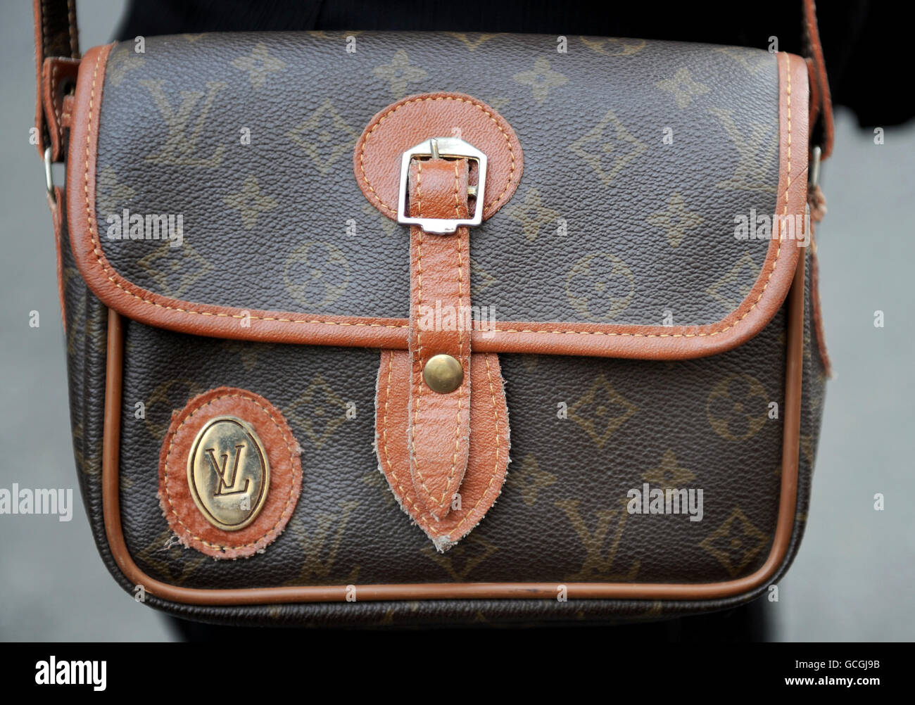 Louis Vuitton Store Opening - London Stock Photo - Alamy