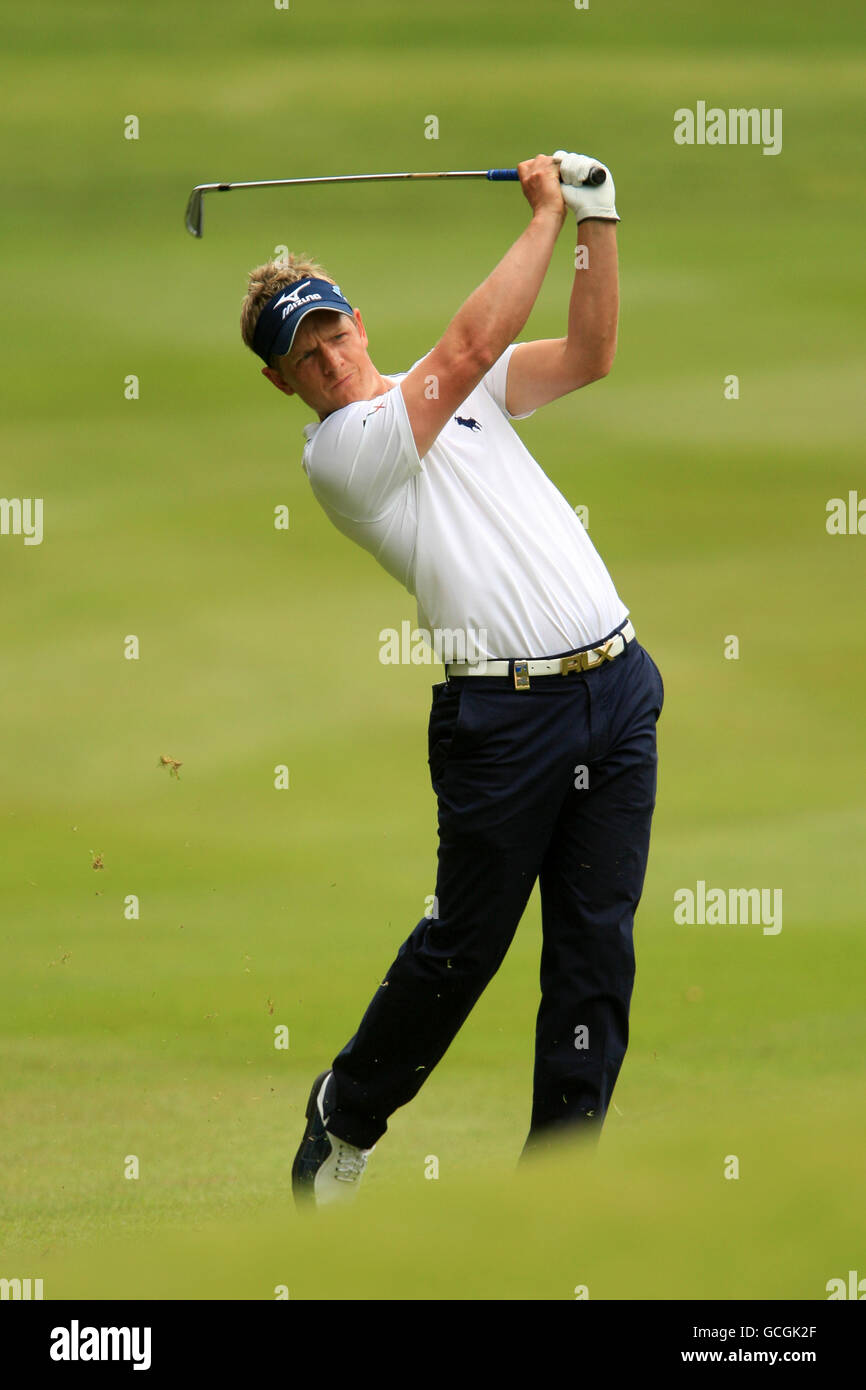 Luke donald in action at the bmw pga championship hi-res stock ...