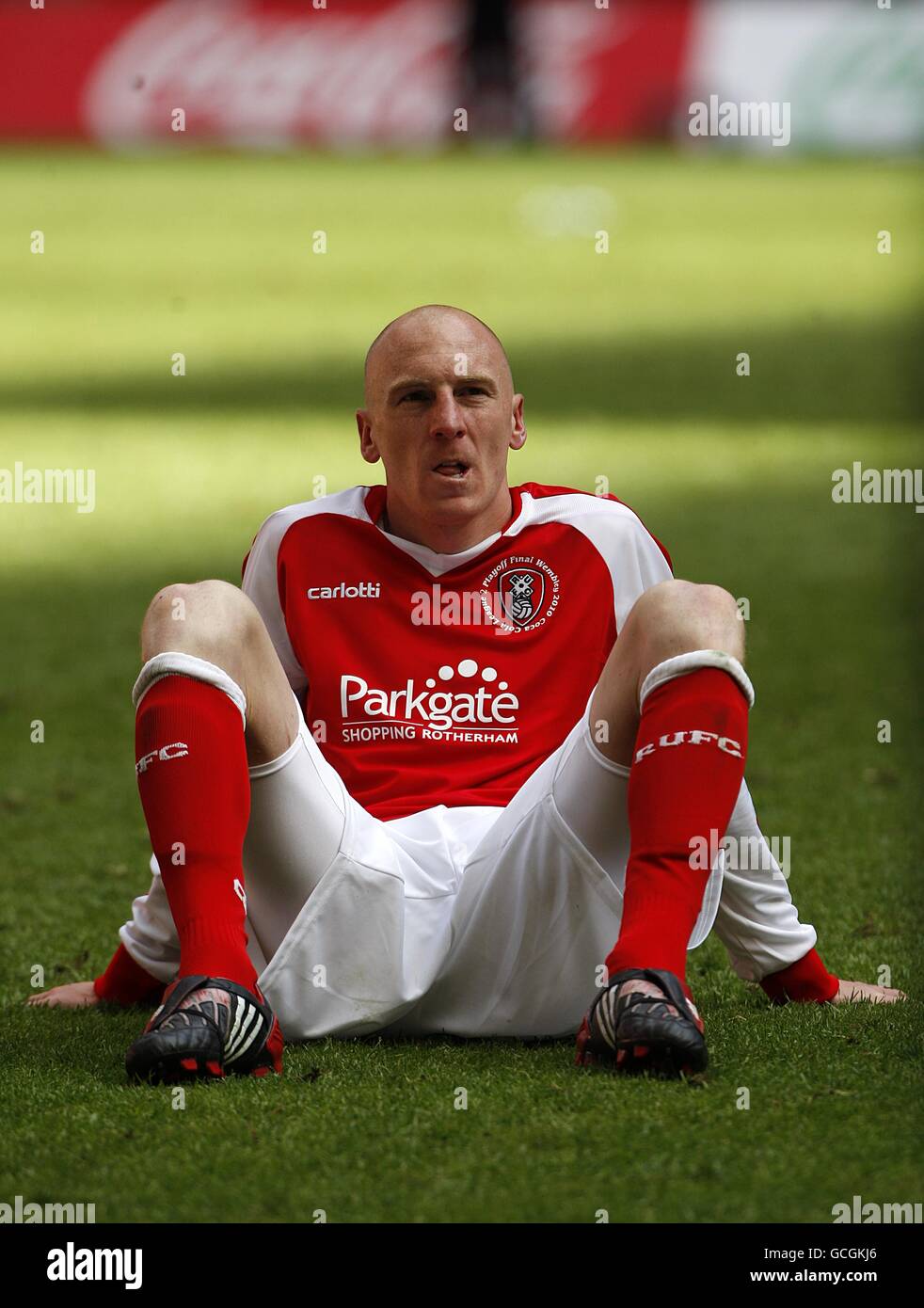 Kevin ellison football hi-res stock photography and images - Alamy