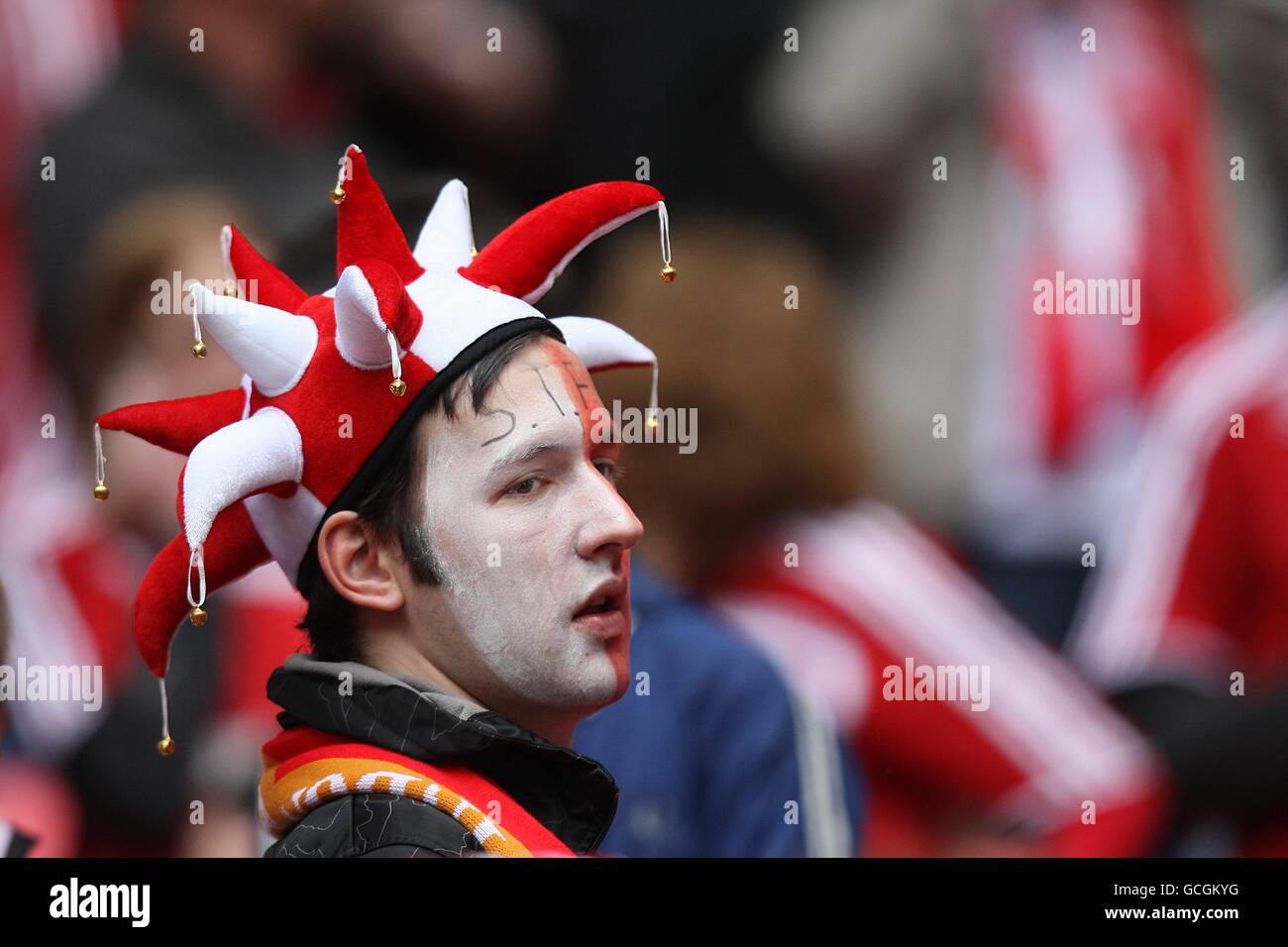 Football fans headshot head shot portrait hi-res stock photography and ...