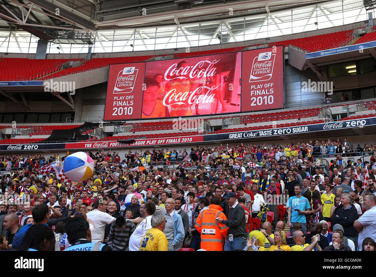 Football stadium advertising hi-res stock photography and images - Alamy