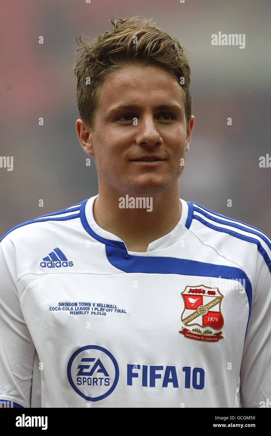 Simon ferry swindon hi-res stock photography and images - Alamy