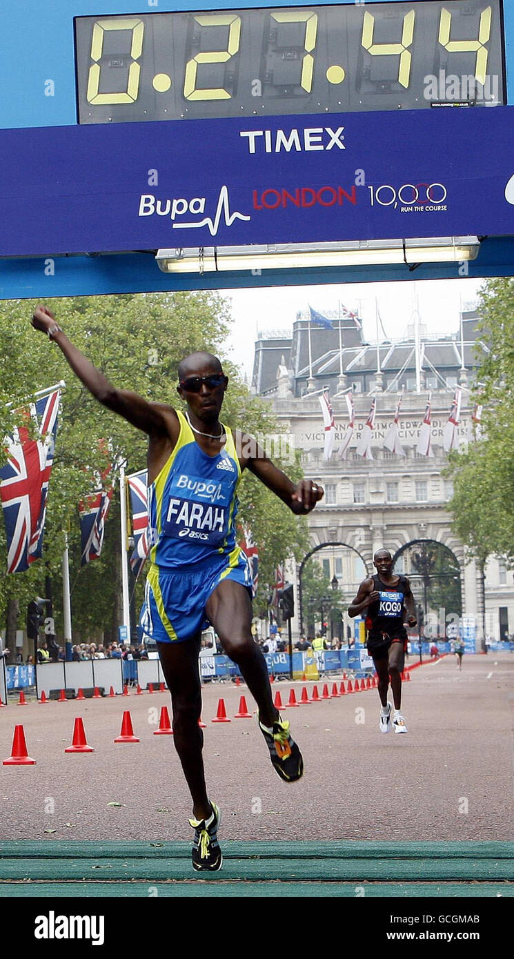 Athletics - Bupa London 10,000 - London Stock Photo - Alamy
