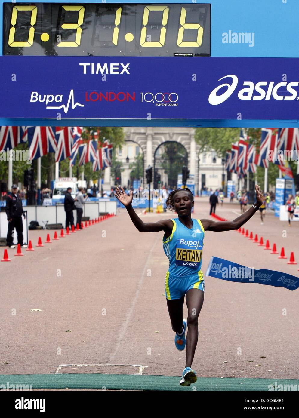 Athletics - Bupa London 10,000 - London Stock Photo - Alamy