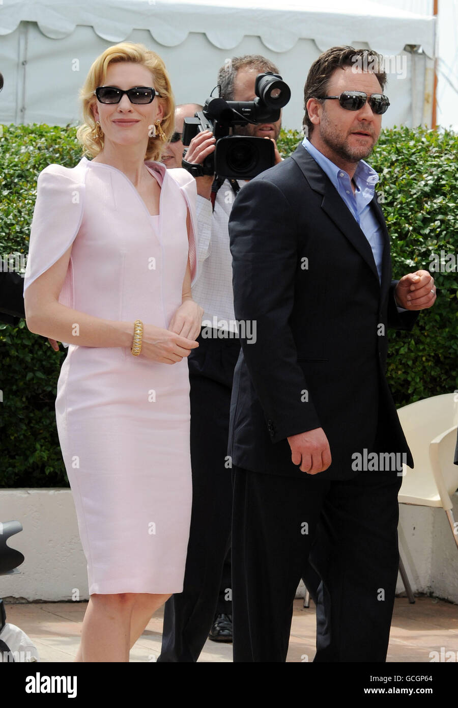 Russell crowe robin hood 2010 hi-res stock photography and images - Alamy