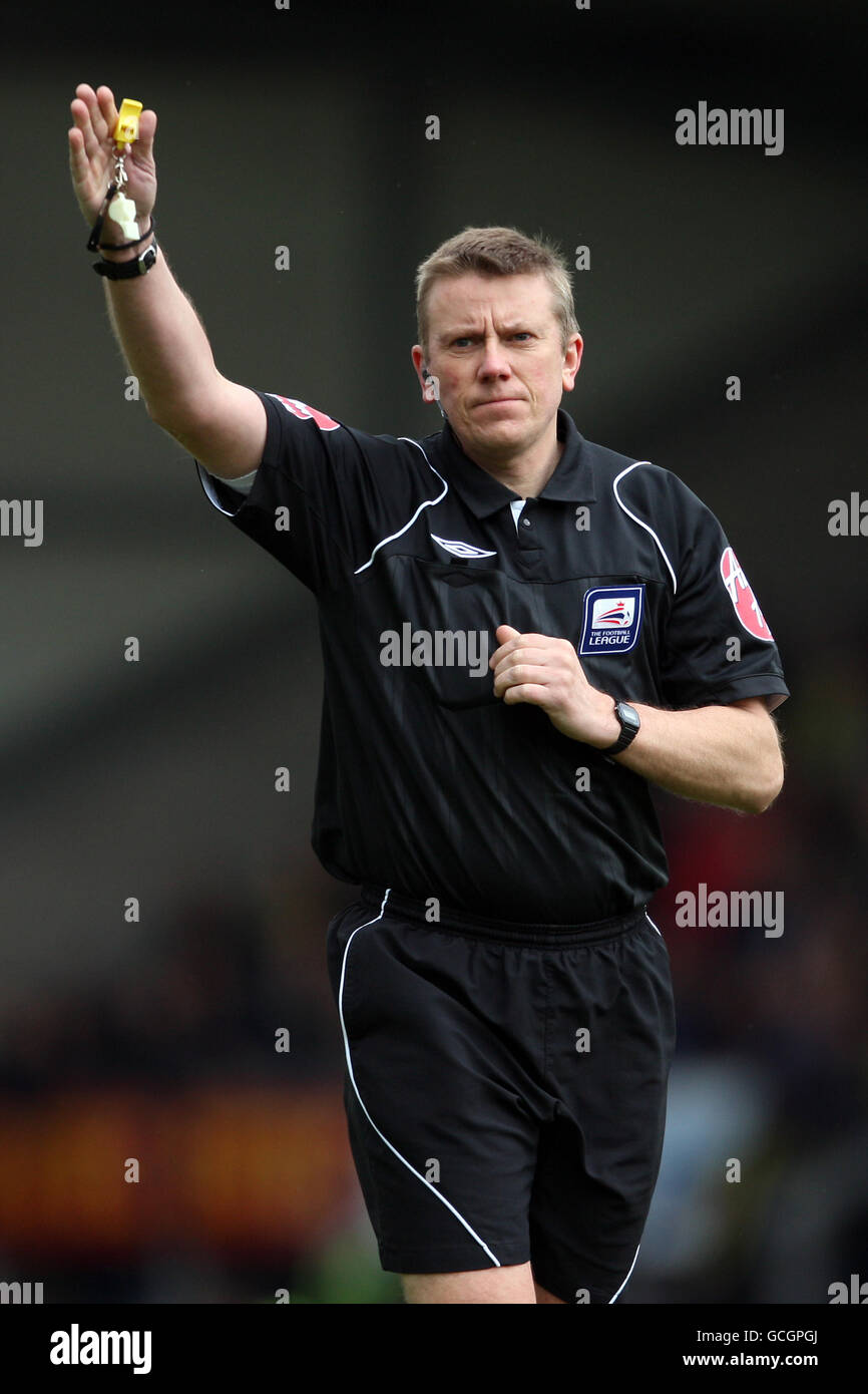 Burton albion v grimsby town hi-res stock photography and images - Alamy