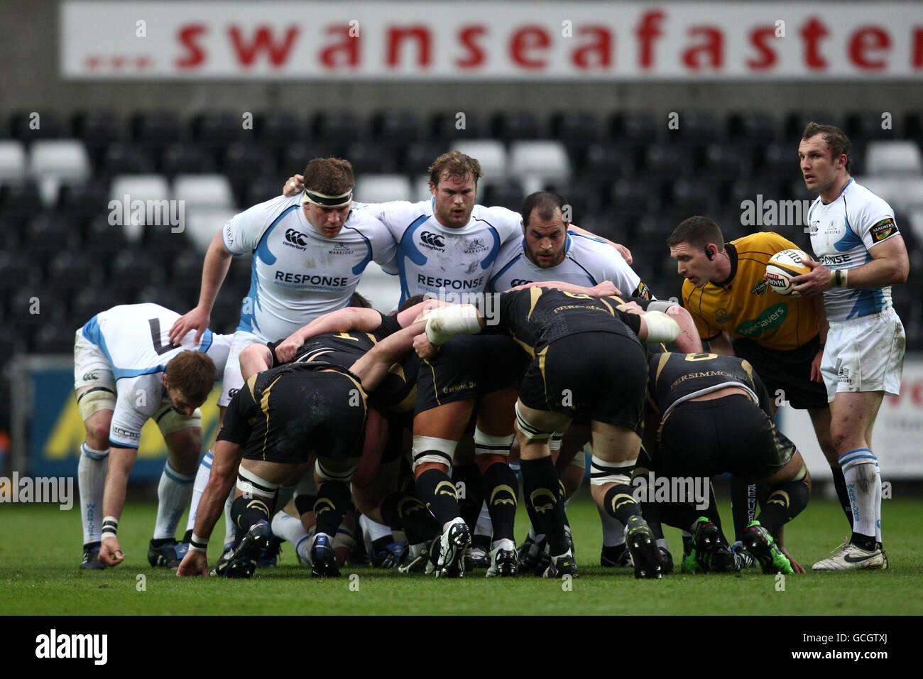 Ospreys glasgow warriors contest scrum hi-res stock photography and ...