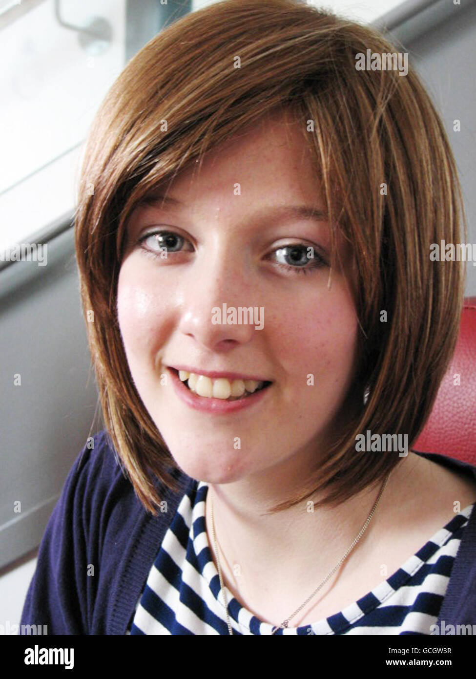 Duchess opens teenage cancer trust unit hi-res stock photography and ...