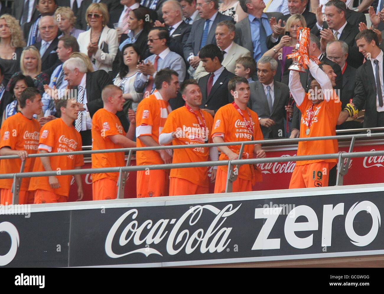 Soccer - Coca-Cola Football League Championship - Play Off Final ...