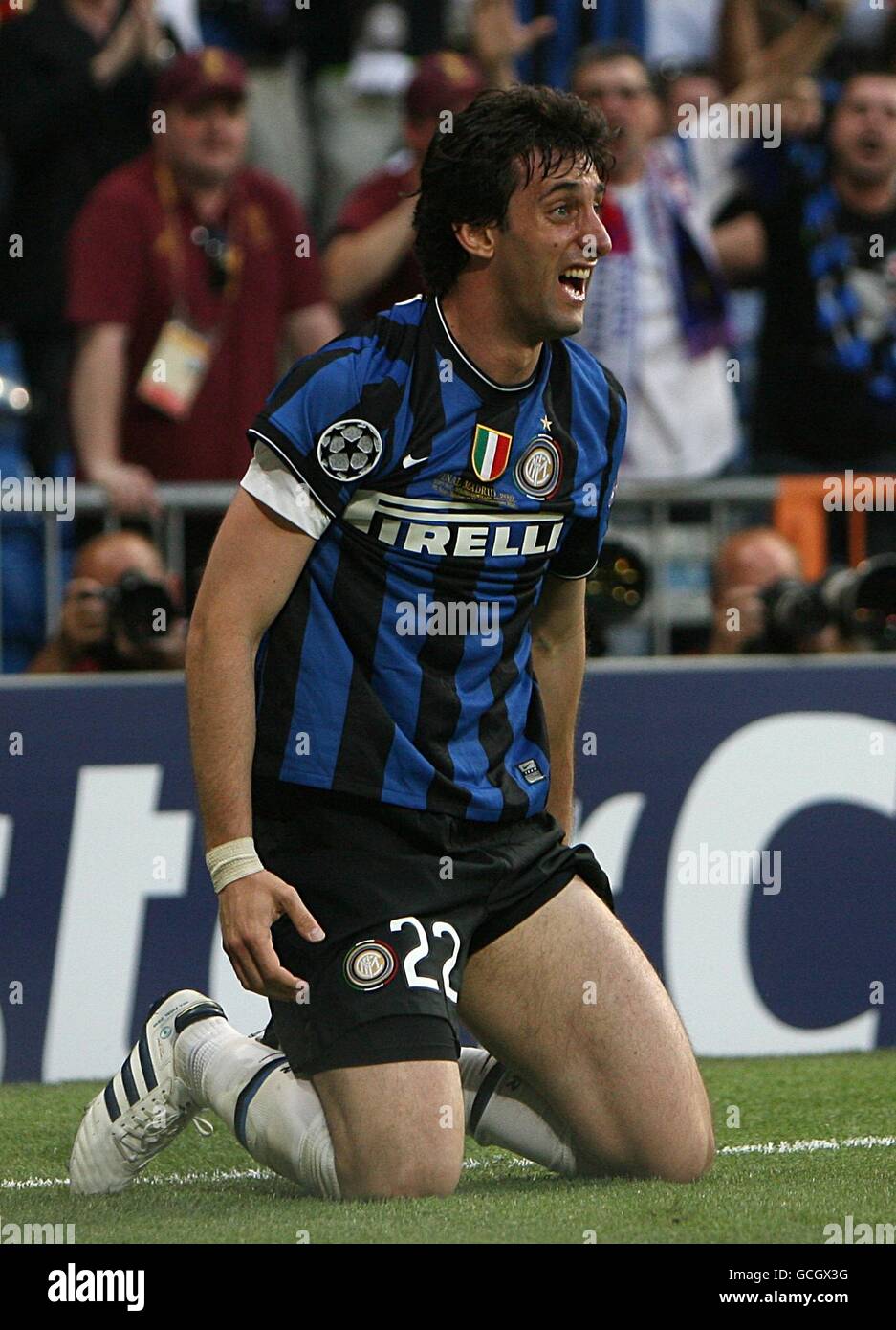 Diego alberto milito hi-res stock photography and images - Alamy