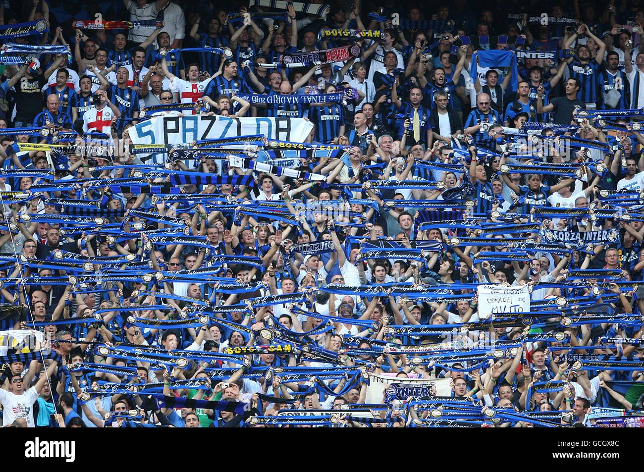 Inter milan fans in the stands hi-res stock photography and images - Alamy