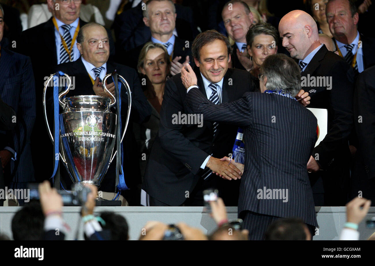 Inter Milan President Massimo Moratti collects his medal from UEFA ... Inter Milan President Massimo Moratti collects his medal from UEFA ...