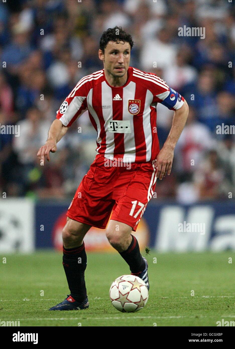 Van bommel bayern hi-res stock photography and images - Alamy