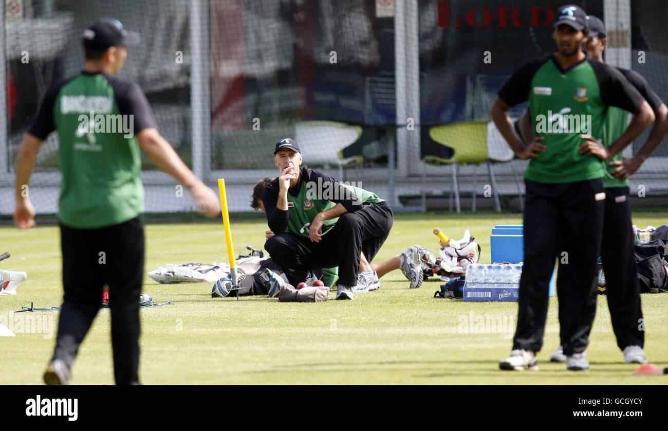 Cricket bangladesh practice session day one lords cricket ground hi-res ...