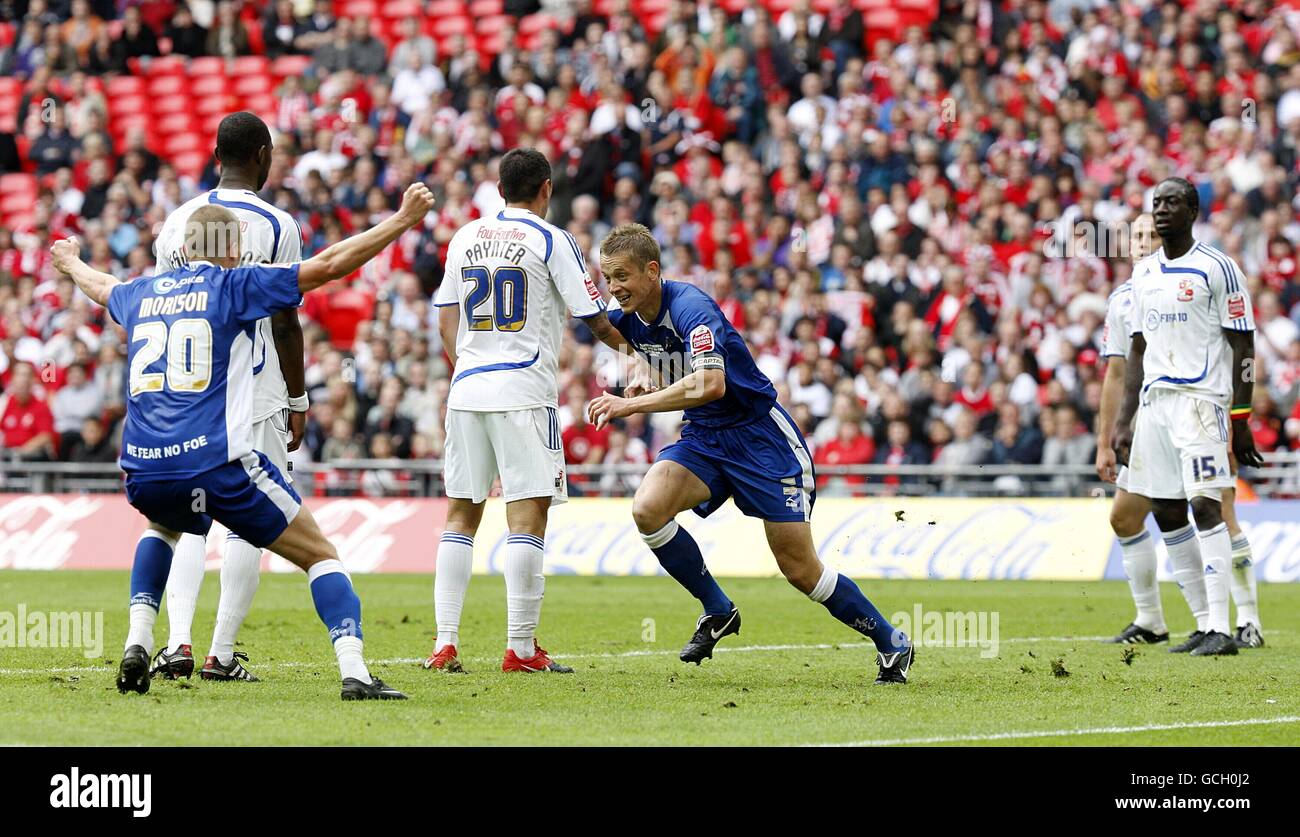 Millwall's Paul Robinson (centre) celebrates scoring his sides first ...