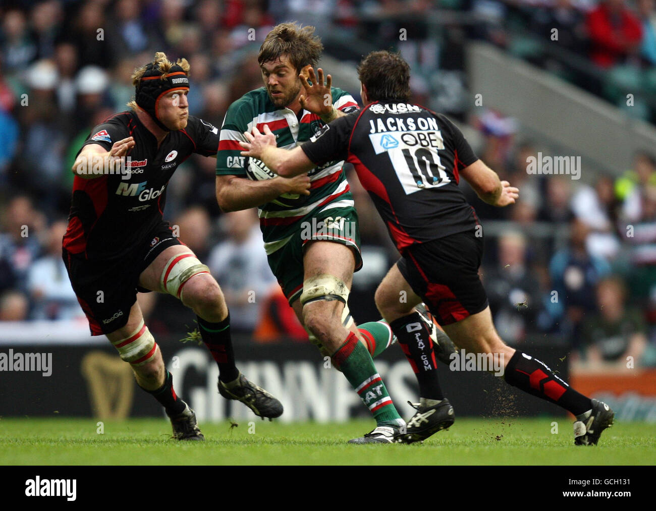 Rugbyu guinness action pitch ball mangms hi-res stock photography and ...