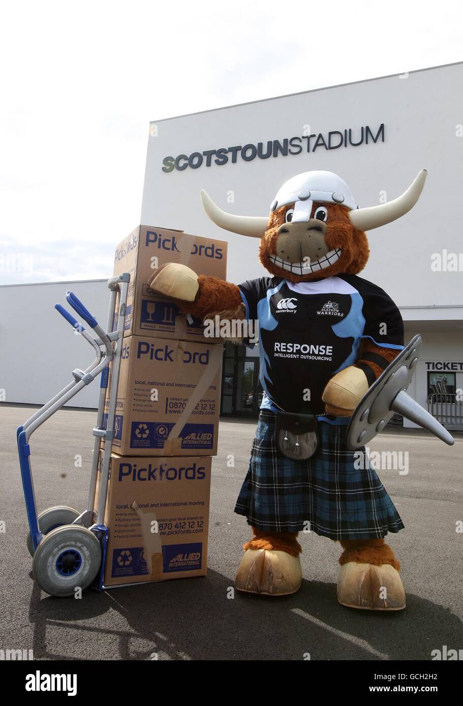 Glasgow Warriors mascot Clyde Cow helps move in to the Clubs new base ...