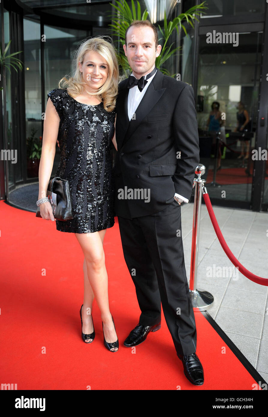 Journalist martin lewis hi-res stock photography and images - Alamy