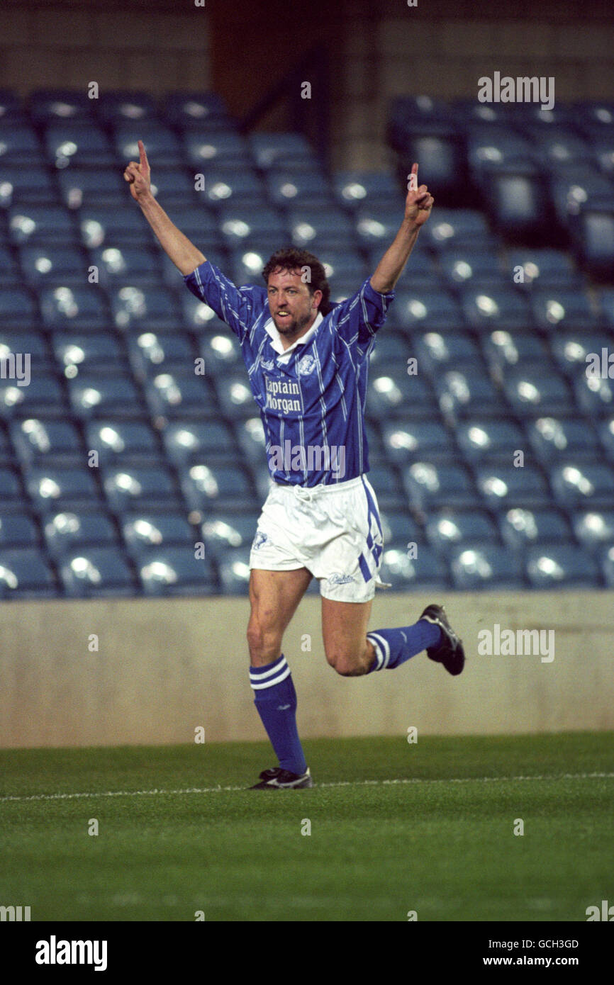 DAVE MITCHELL, MILLWALL, CELEBRATES GOAL v SUNDERLAND Stock Photo - Alamy