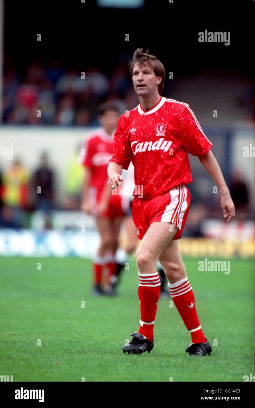 Ronnie whelan hi-res stock photography and images - Alamy