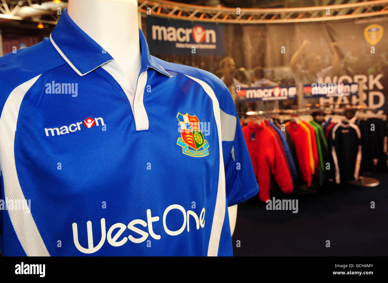 Macron stand hi-res stock photography and images - Alamy