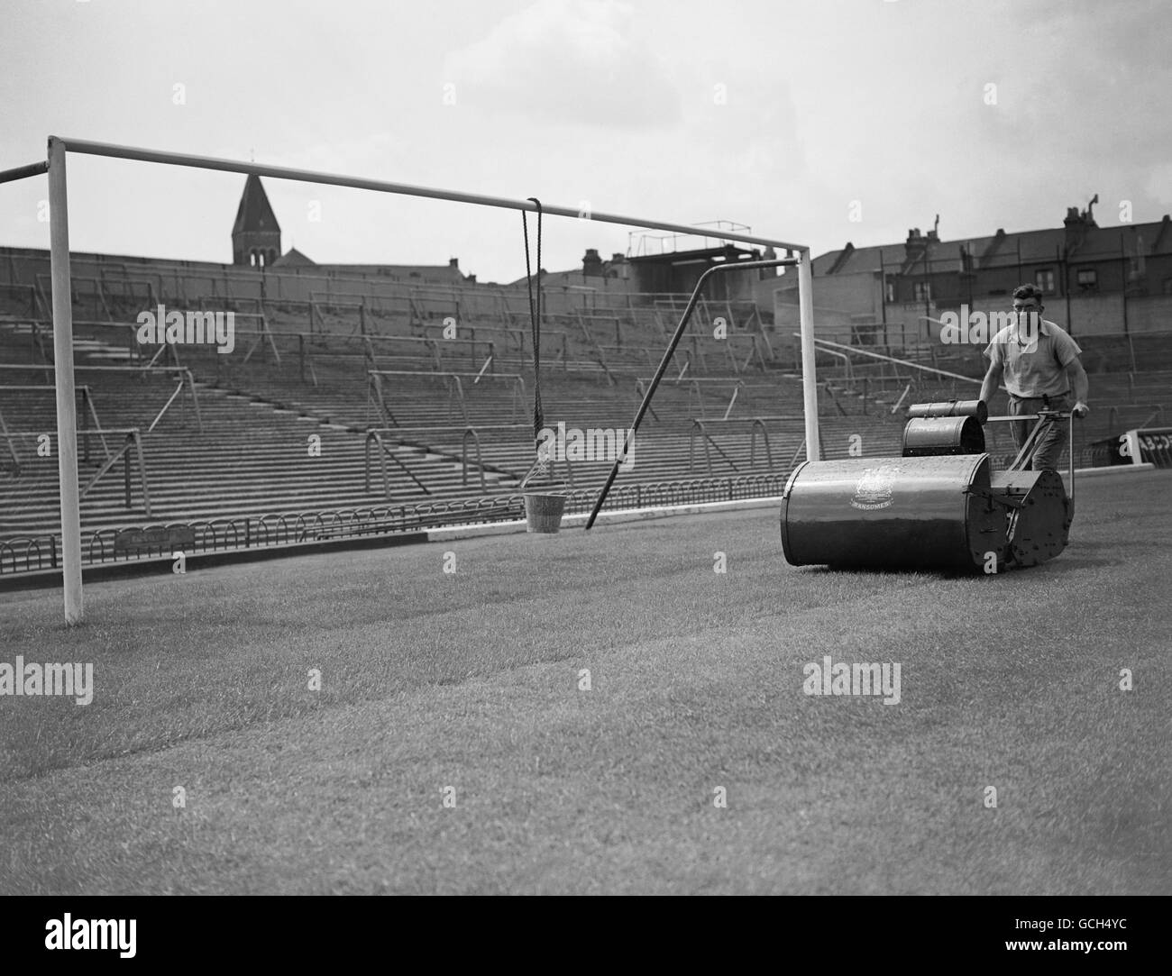 Rolling the pitch at highbury stadium hi-res stock photography and ...