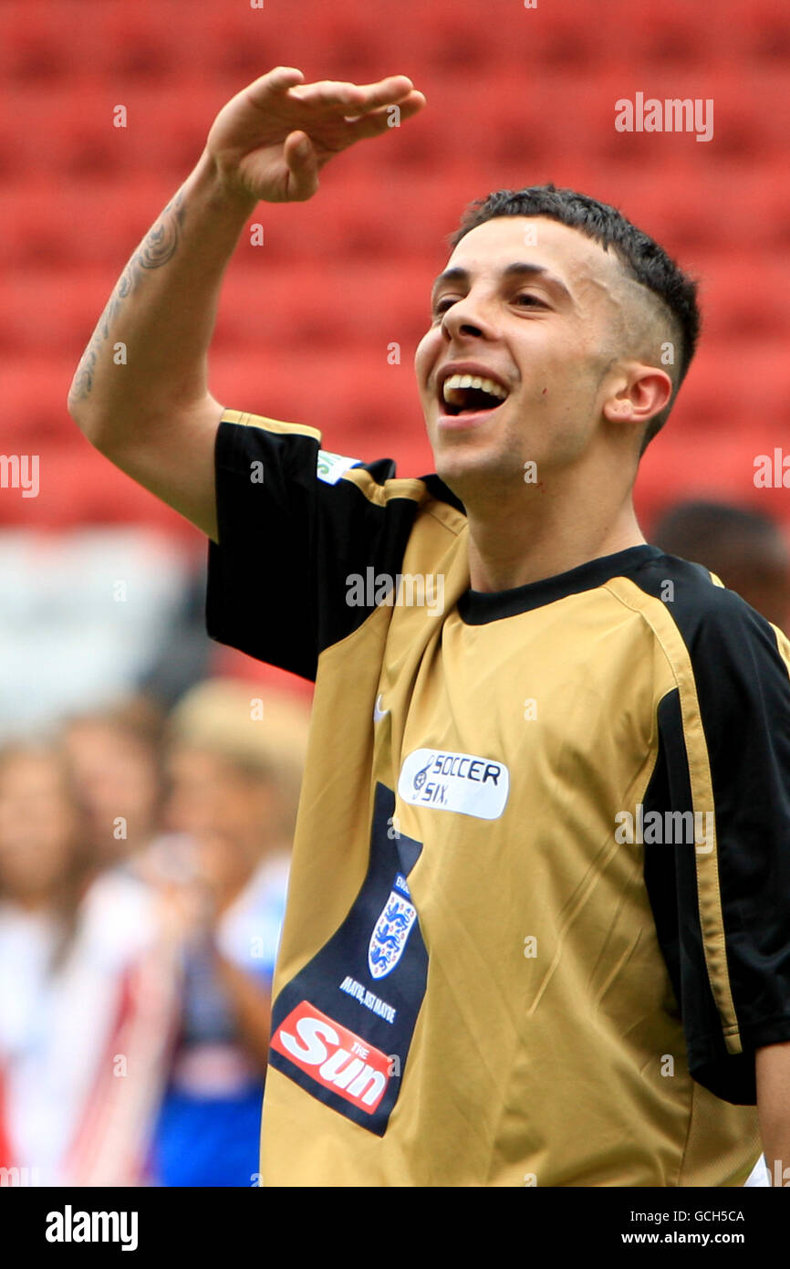 Mens football tournament hi-res stock photography and images - Alamy